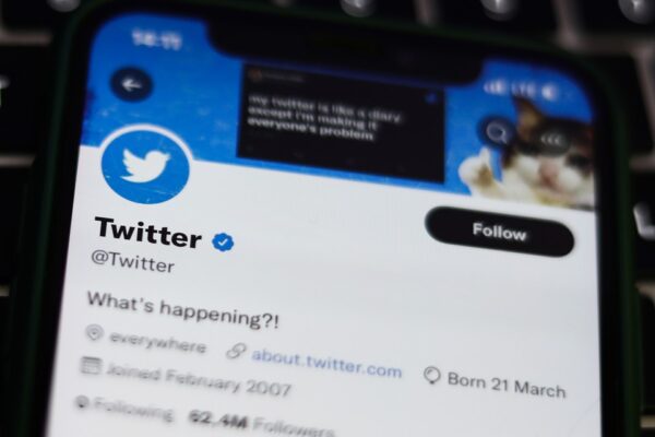 How To know Twitter's new checkmarks and labels - TechX Pakistan