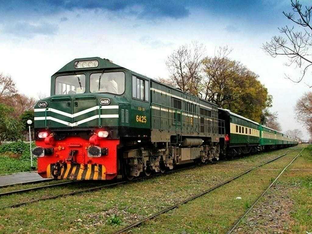 On Eid-ul-Fitr, 5 special Eid trains will be functional