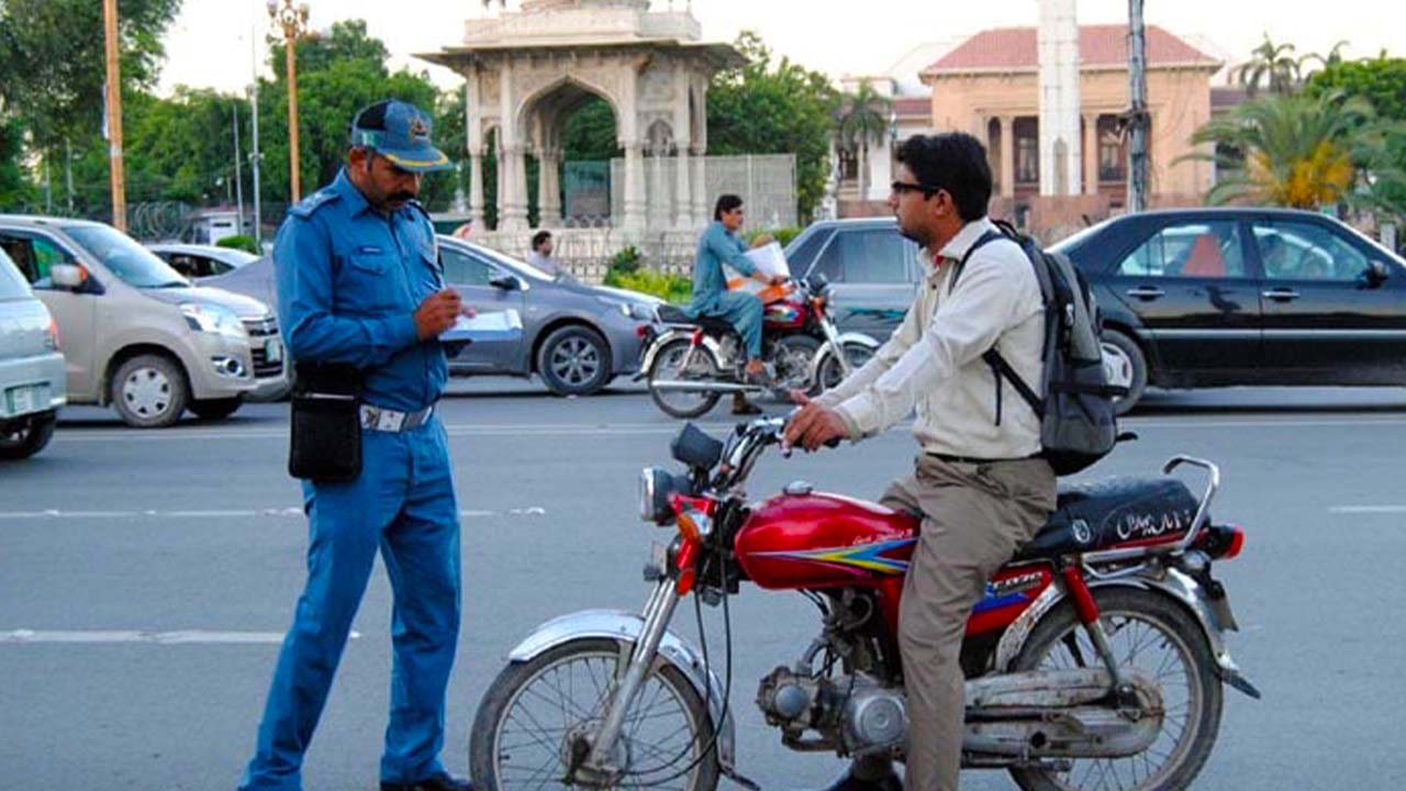 LHC imposed Rs. 5K fine for riding a bike without a helmet