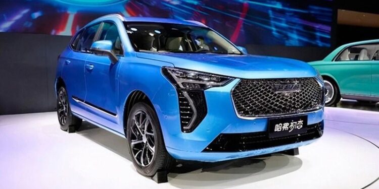 Sazgar Engineering reveals locally made Haval Jolion